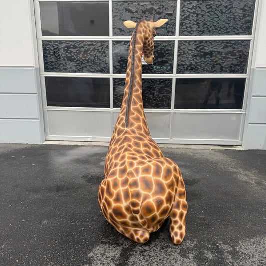 Giraffe Sitting Life Size Statue Decor | LM Treasures – LM Treasures
