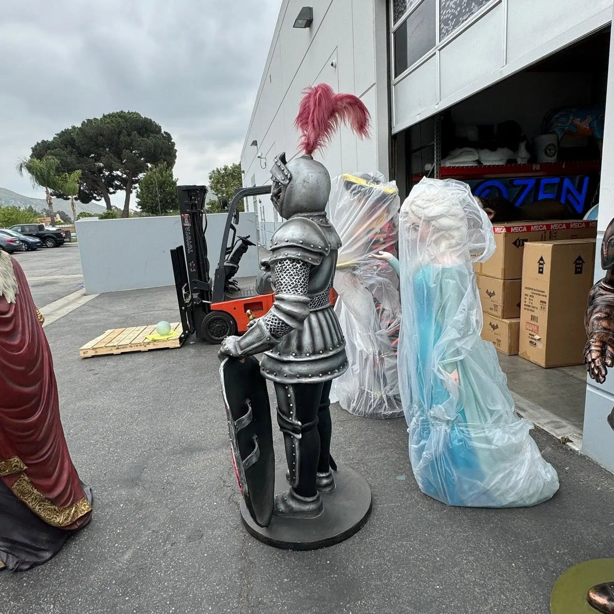 Knight In Armor Life Size Statue| LM Treasures