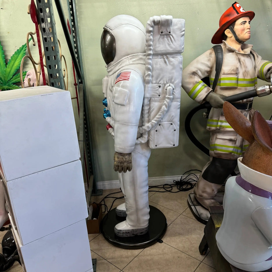 Astronaut Life Size Outer Space Explorer Man Statue – LM Treasures