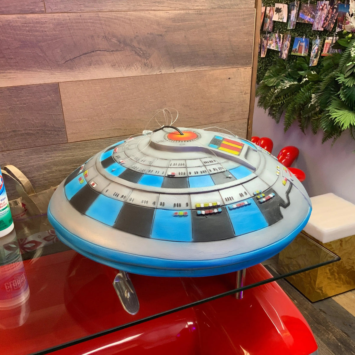 U.F.O. Alien Spaceship Light Up Statue| LM Treasures