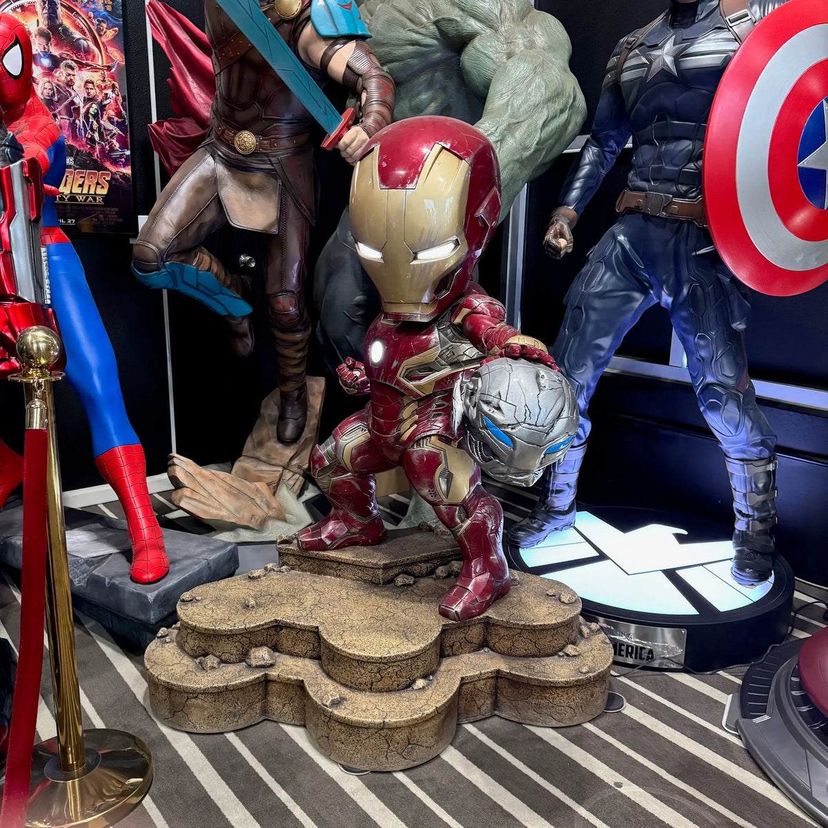 Marvel MCU Tony Stark Jumbo Egg Attack Marvel Iron Man Mark 45 Statue ...