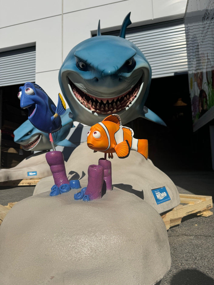 Disney Pixar Life Size Finding Nemo Movie Display Statue – LM Treasures