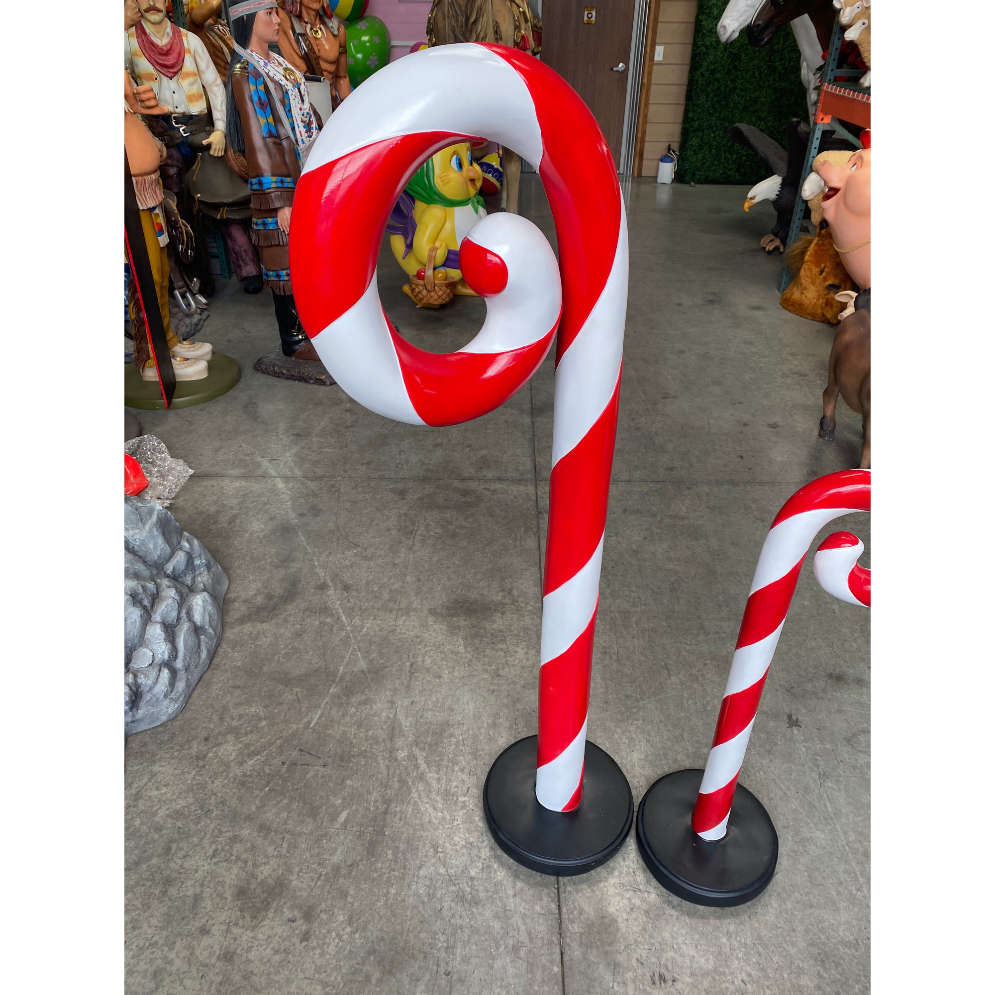 Large Swirl Candy Cane Over Sized Statue | LM Treasures
