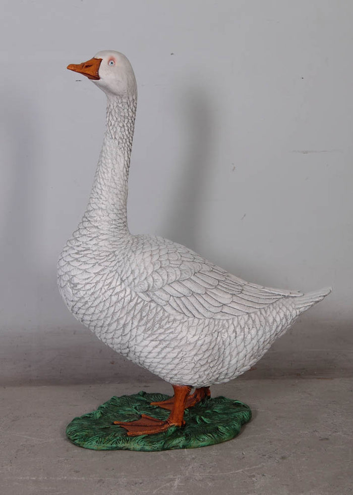 Goose Bird Statue Prop| LM Treasures