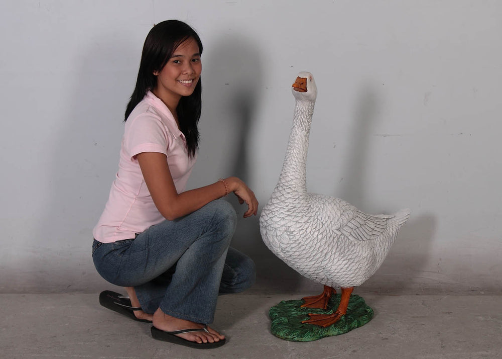 Goose Bird Statue Prop| LM Treasures