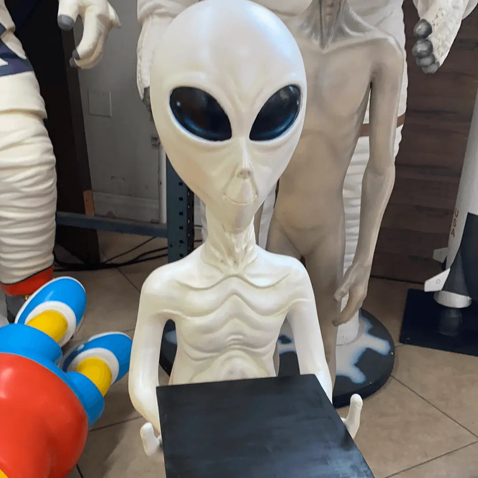 Alien Butler Waiter Life Size Statue | LM Treasures – LM Treasures